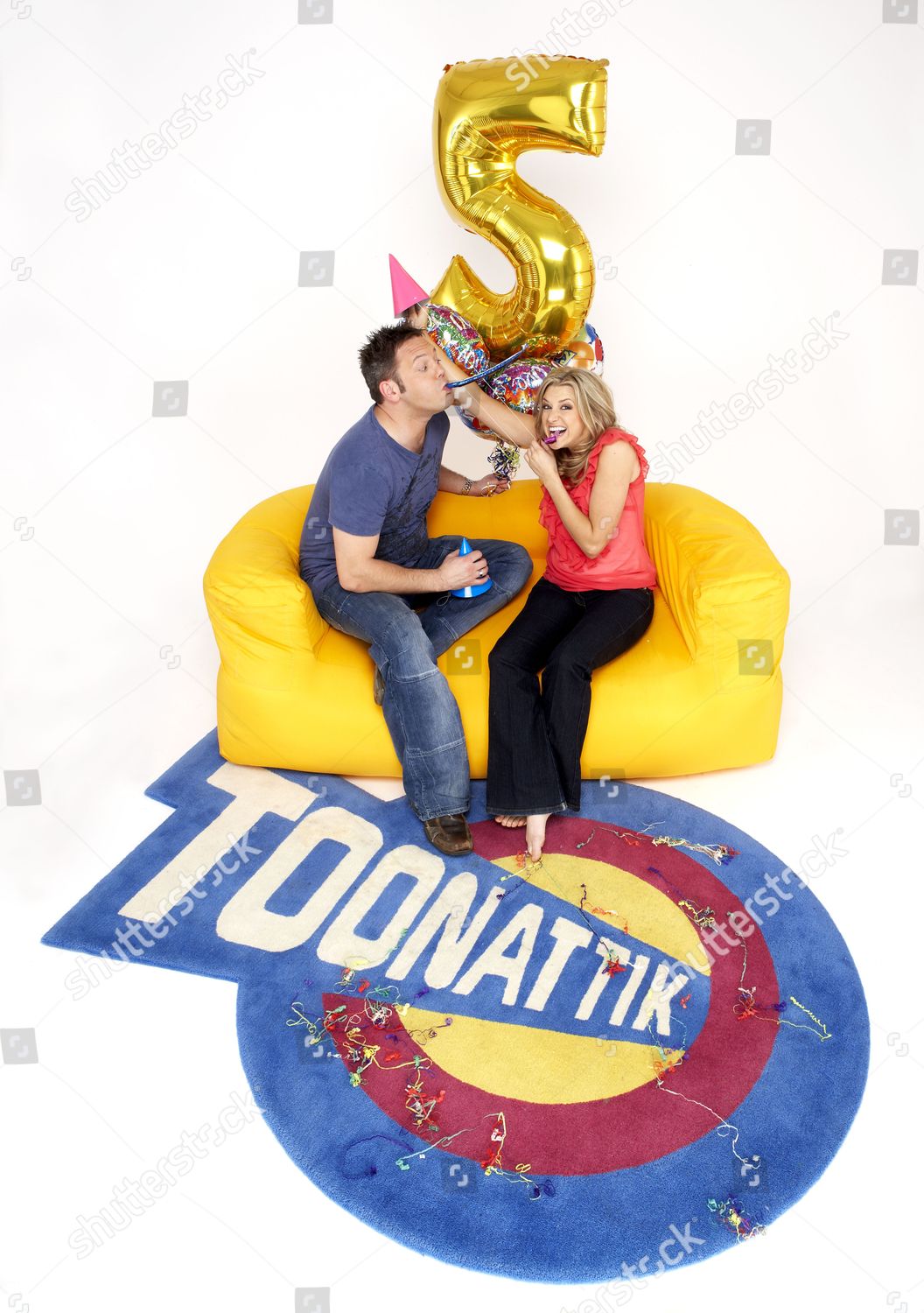 Gmtv Toonattik Presenters Jamie Rickers Anna Editorial Stock Photo ...