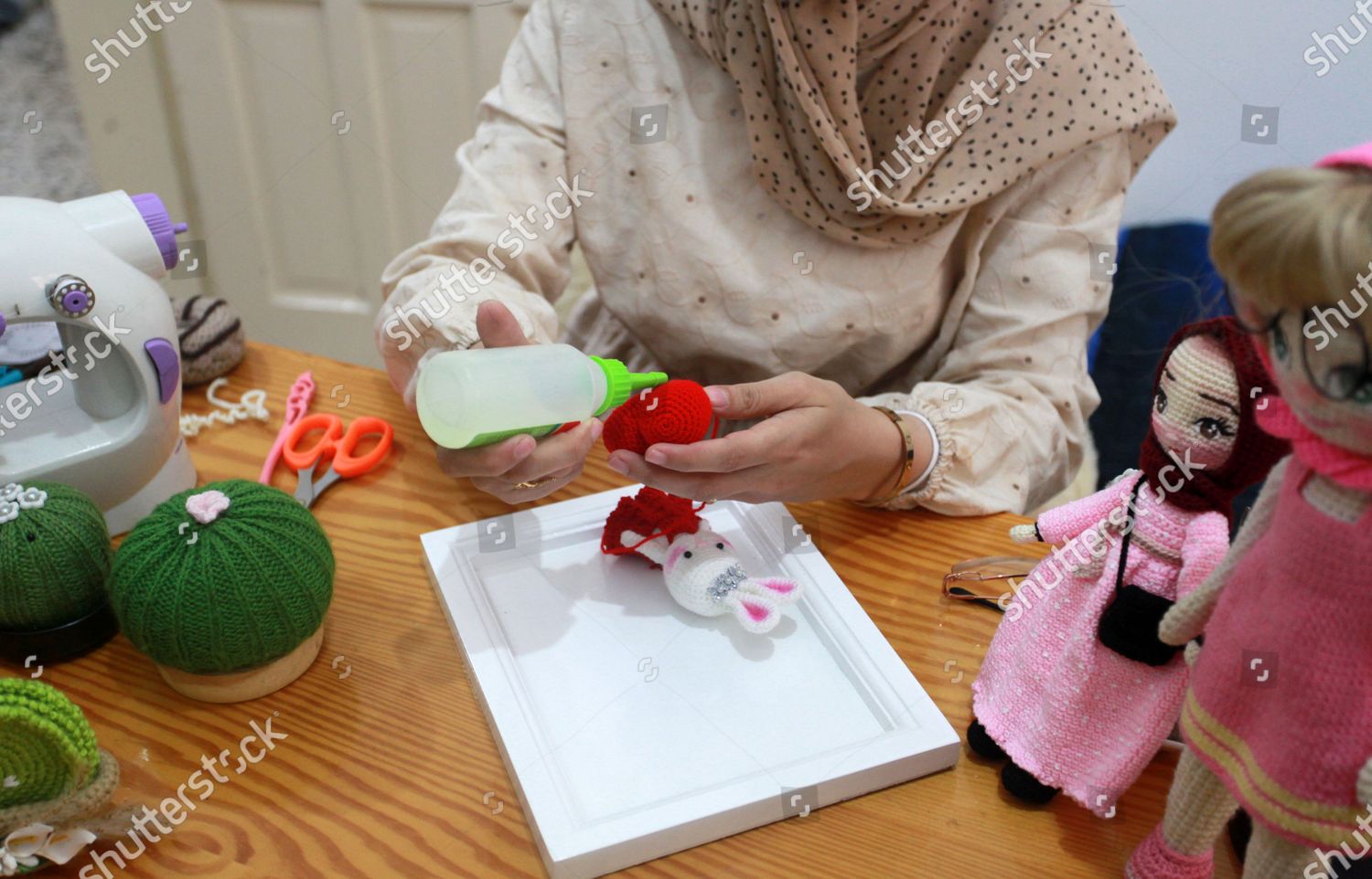 Palestinian Basma Mahmoud 33 Makes Dolls Editorial Stock Photo - Stock ...