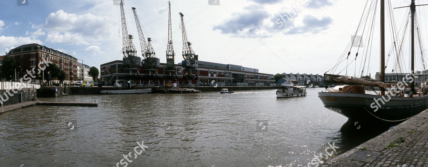 Harbourside Docks Old Electric Dock Cranes Editorial Stock Photo ...