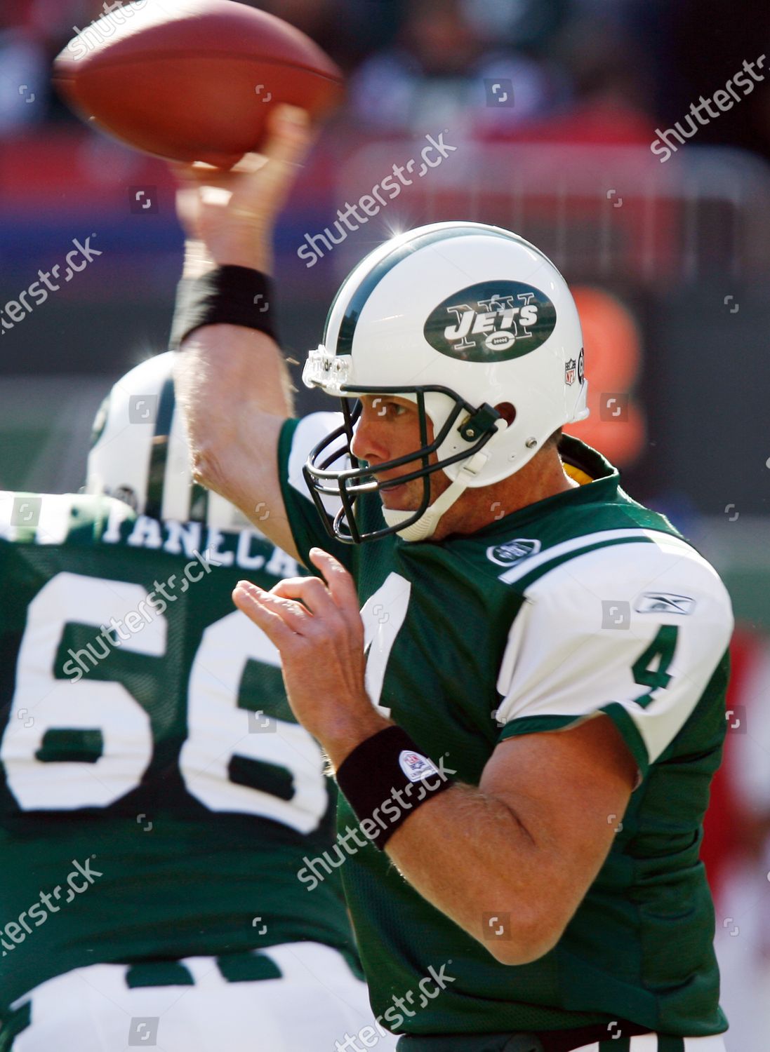 New York Jets Brett Favre Throws Editorial Stock Photo - Stock Image ...
