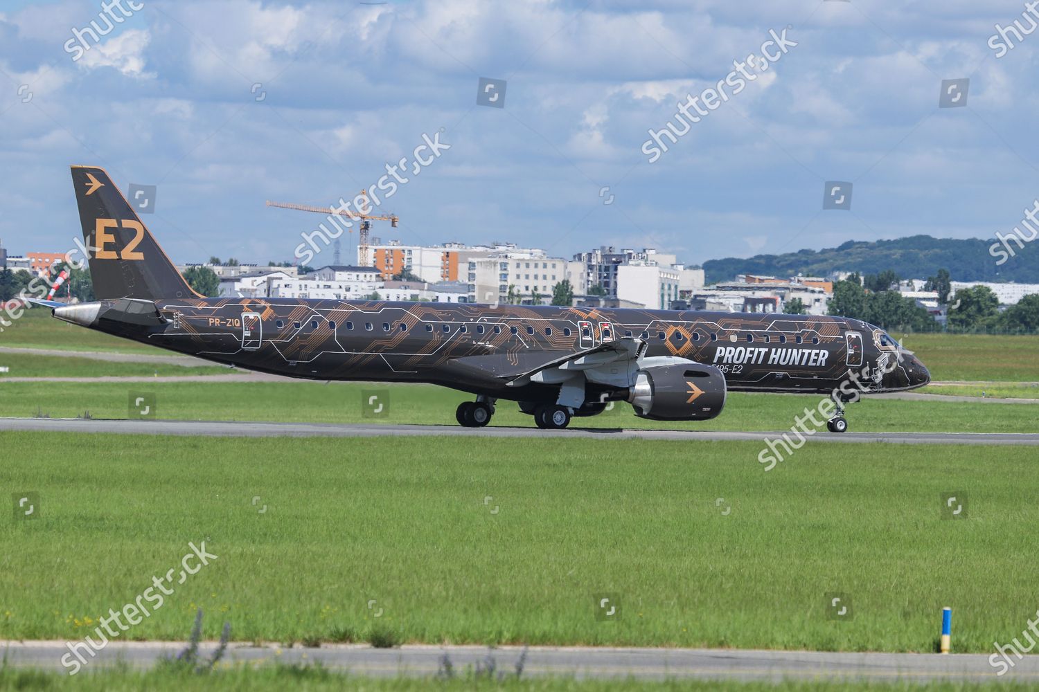 Embraer Ejet E2 Family E195e2 Airplane Editorial Stock Photo - Stock ...