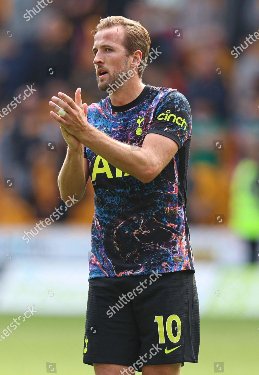Harry Kane Tottenham Hotspur Applauds Fans Editorial Stock Photo ...