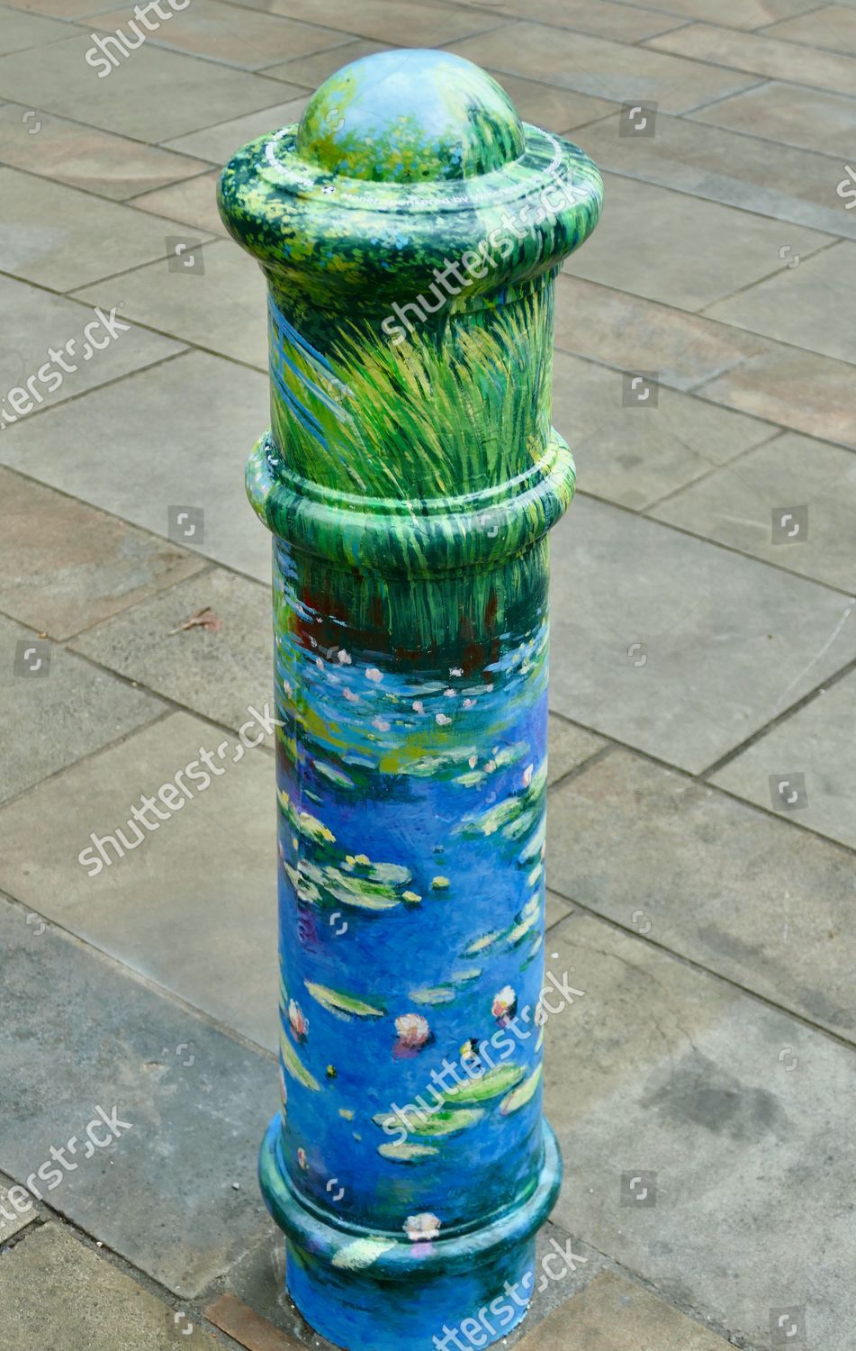 ONE WINCHESTER CITY'S MANY PAINTED BOLLARDS Editorial Stock Photo ...