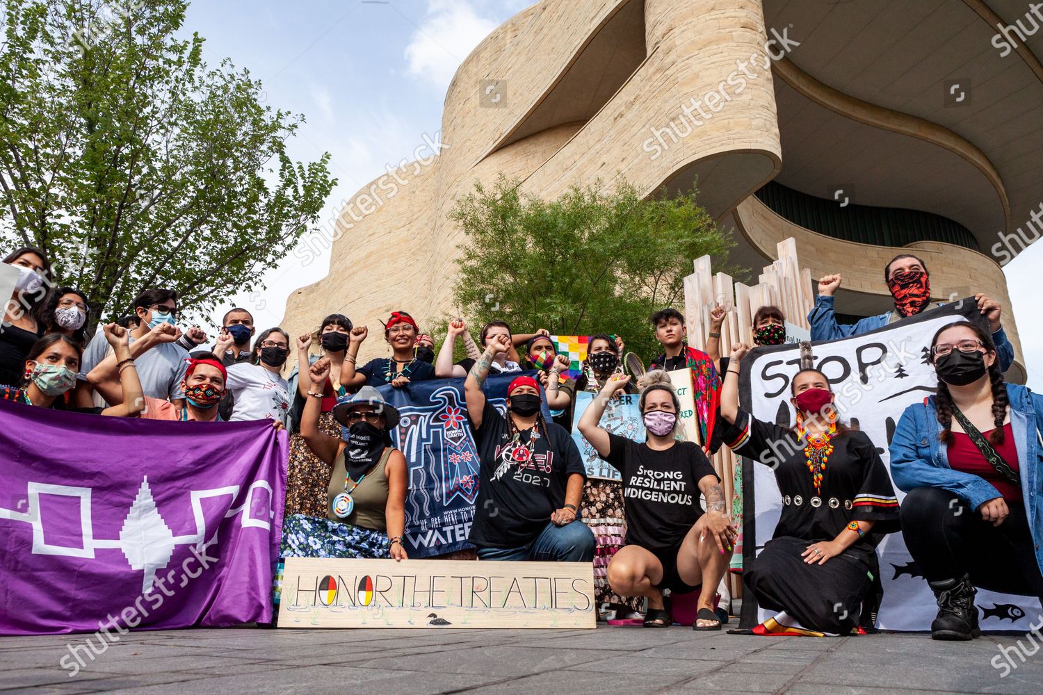 Native American Protesters Host Ceremonial Gathering Editorial Stock ...
