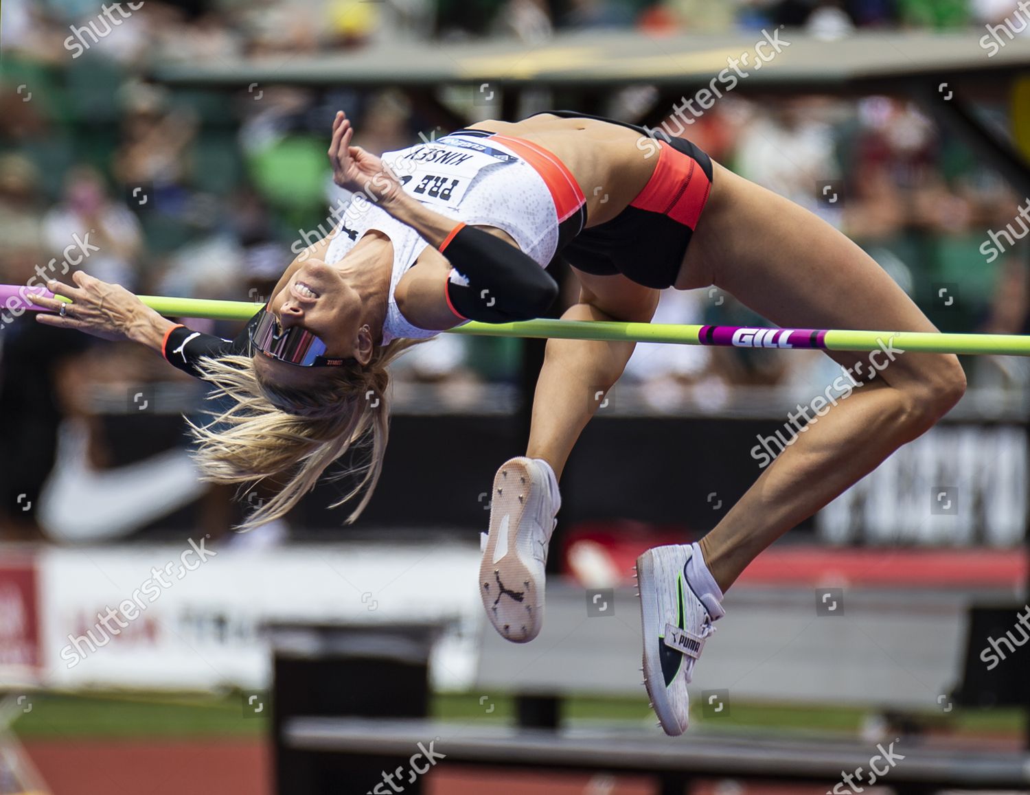 Eugene Usa Erika Kinsey Clears Bar Editorial Stock Photo - Stock Image ...