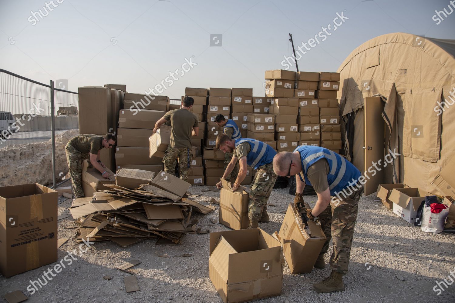 Us Service Members Unload Breakdown Boxes Editorial Stock Photo - Stock ...