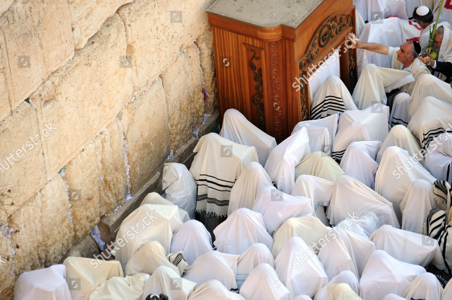 Ultraorthodox Jews Cover Their Heads Prayer Editorial Stock Photo ...