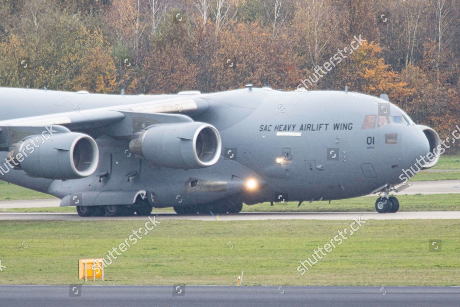 Sac Strategic Airlift Capability Boeing C17 Editorial Stock Photo ...