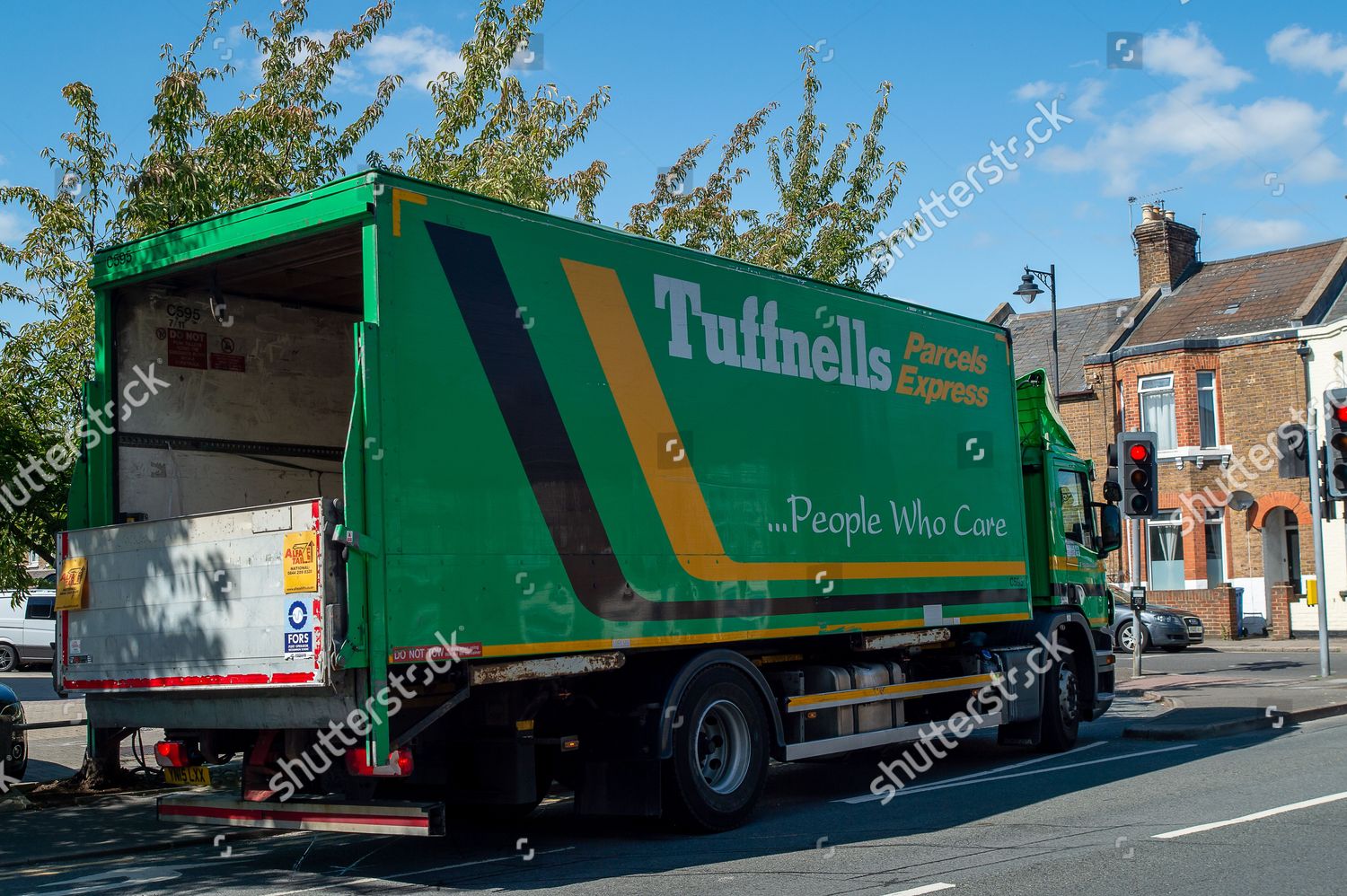 Tufnells Hgv Delivery Van Delivering Parcels Editorial Stock Photo ...