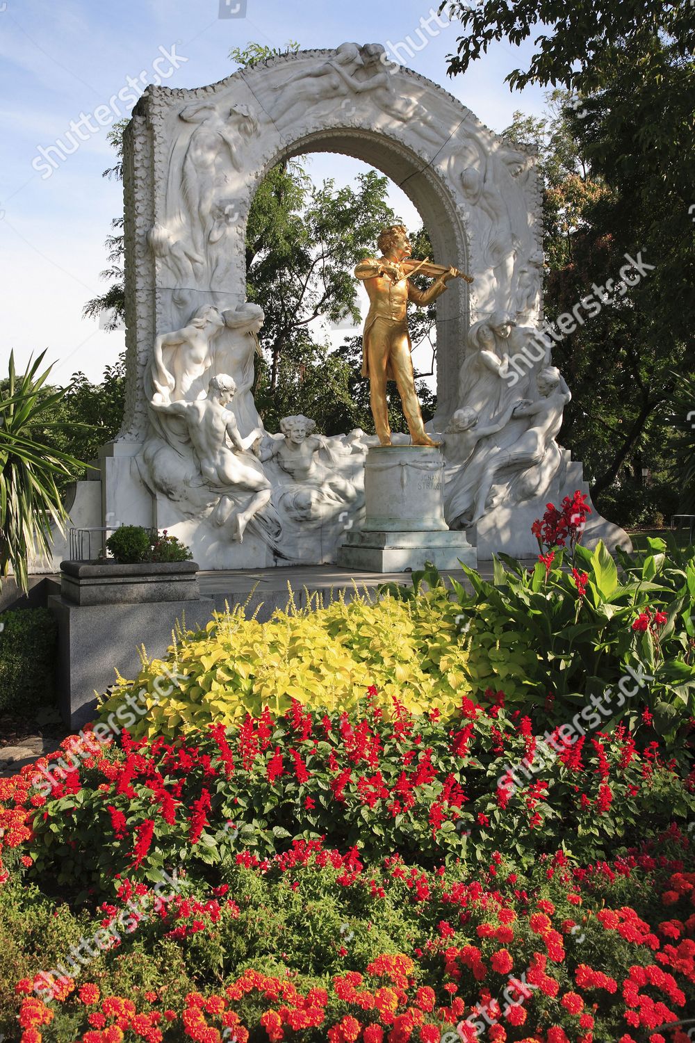 Golden Statue Johann Strauss Stadtpark Vienna Editorial Stock Photo - Stock Image | Shutterstock