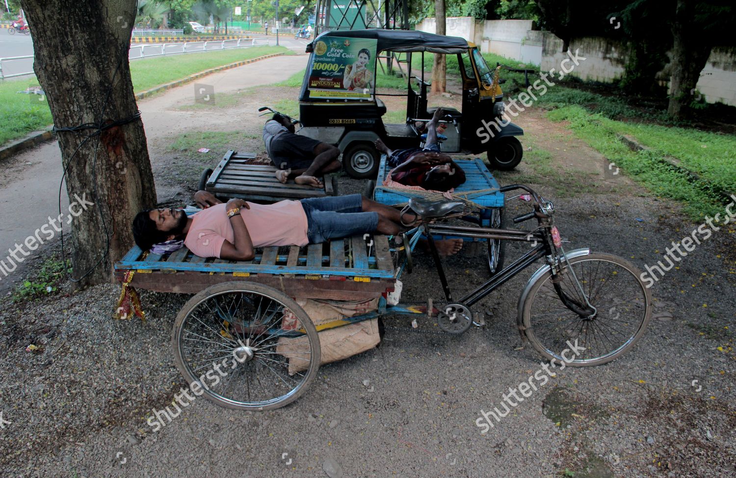 Homeless Trolley Rickshaw Puller Rests Shadow Editorial Stock Photo ...
