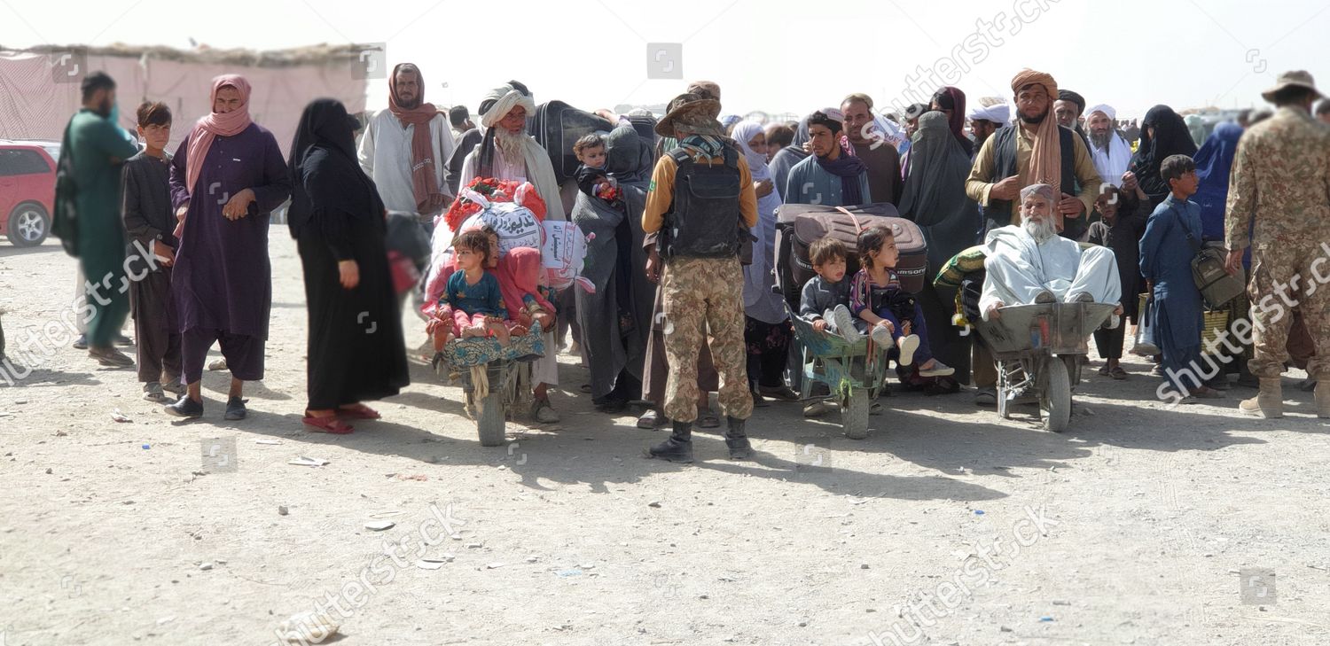 People Cross Into Afghanistan Chaman Border Editorial Stock Photo ...