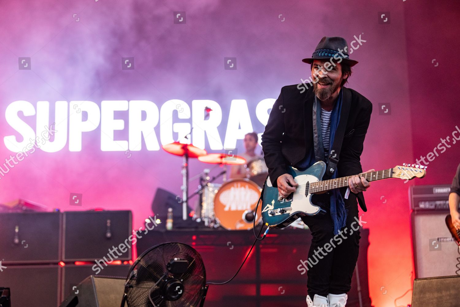 Supergrass Performing On Common Stage Victorious Editorial Stock Photo ...