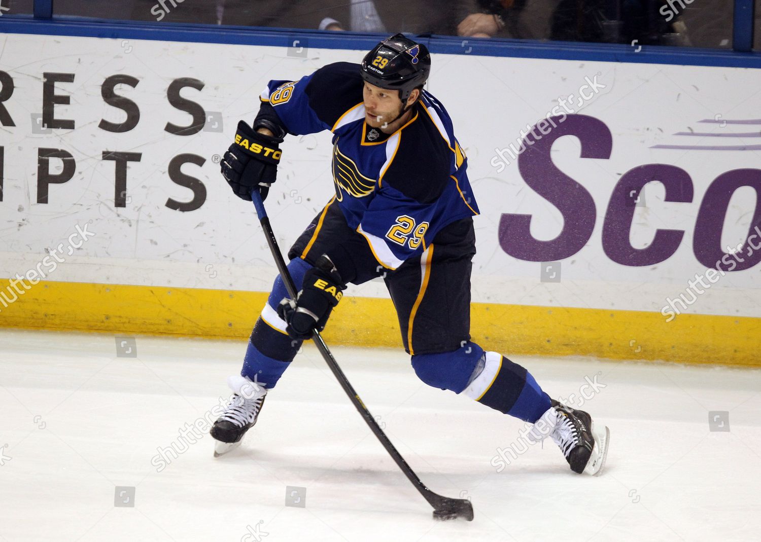 St Louis Blues Steve Ott Shoots Editorial Stock Photo - Stock Image ...