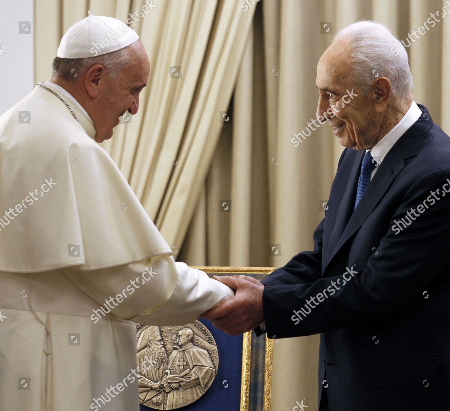 Pope Francis L Shakes Hands Israels Editorial Stock Photo - Stock Image ...