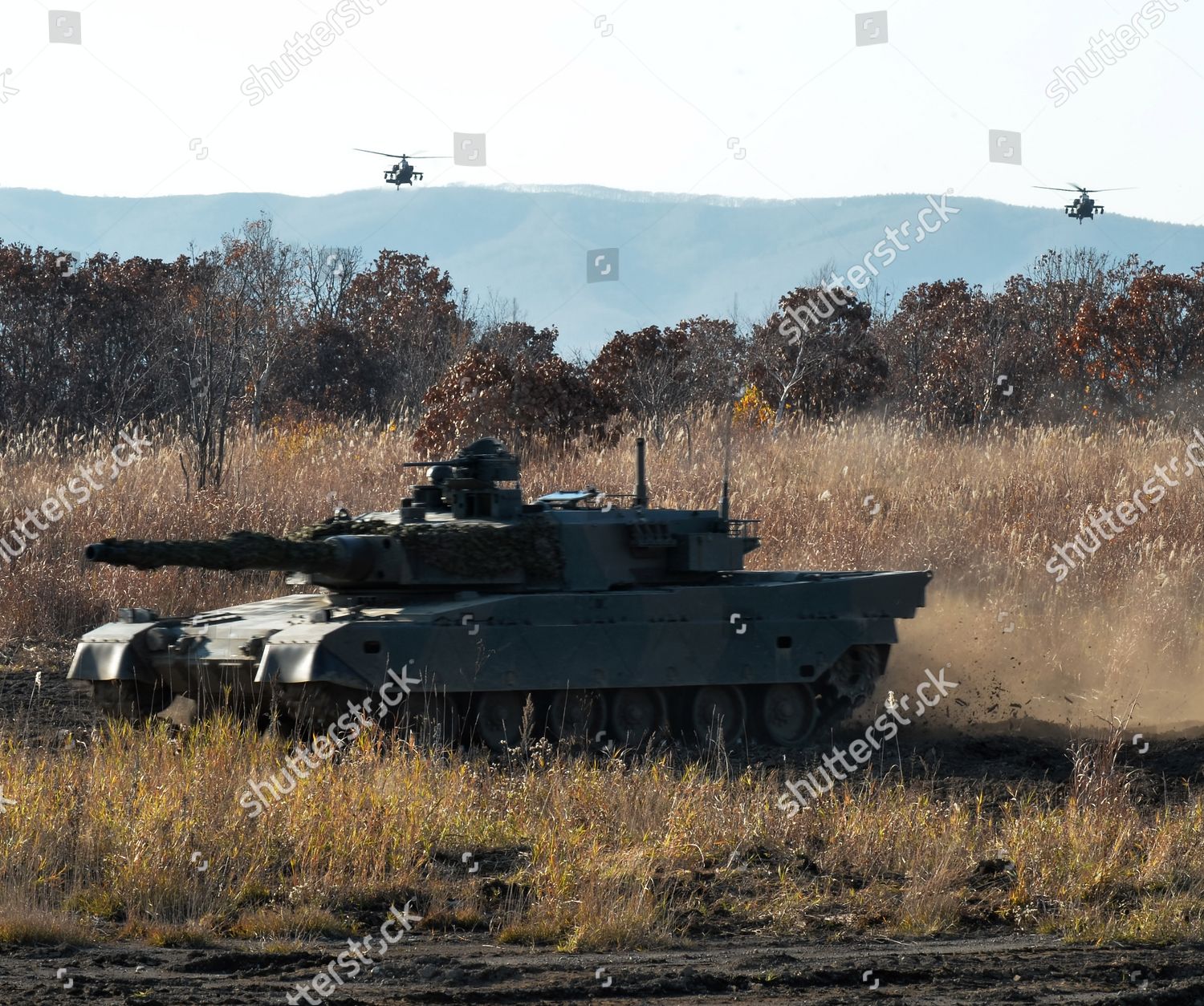 Japans Main Battle Tank Type 90 Editorial Stock Photo - Stock Image ...