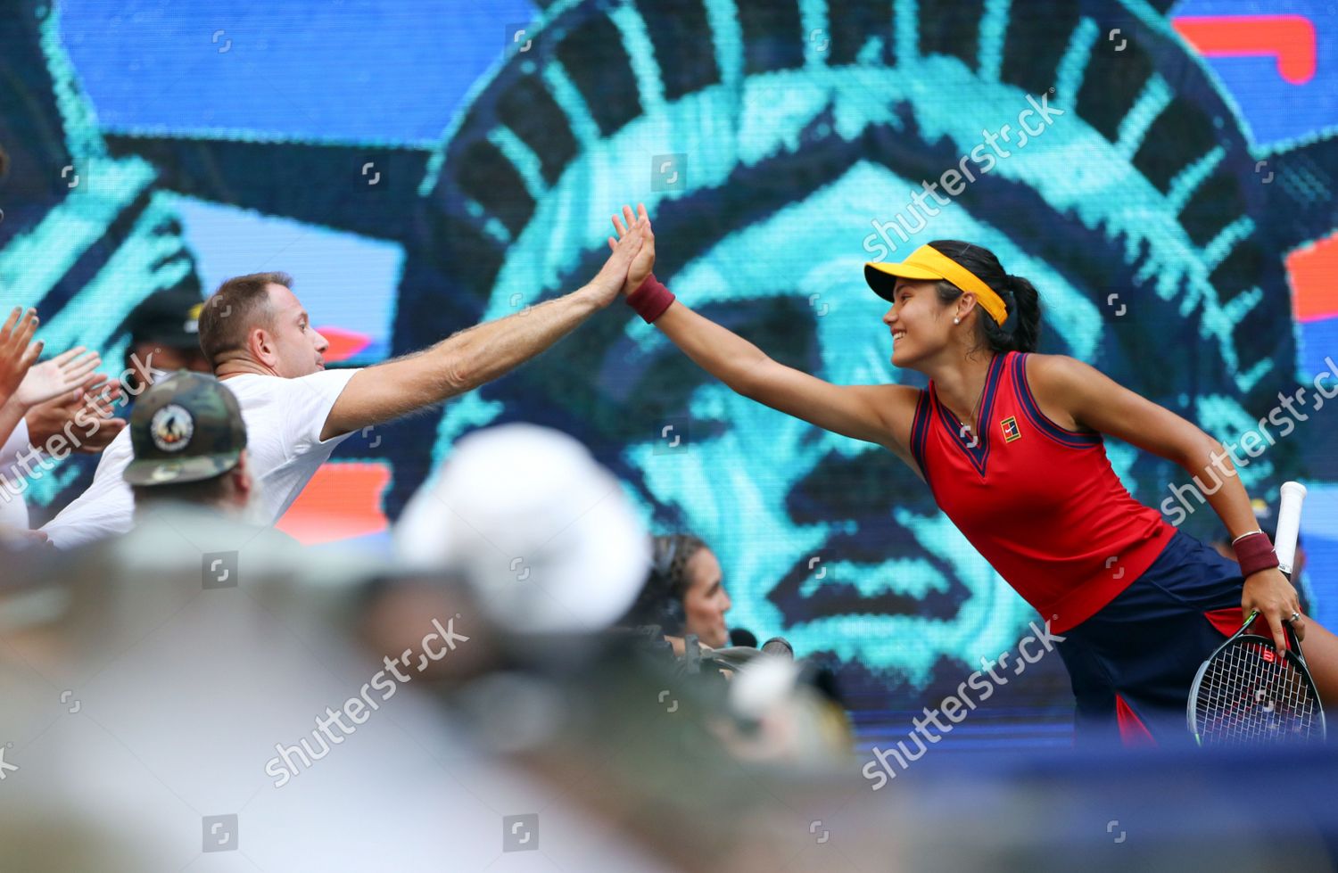 Emma Raducanu Hifives Man Crowd After Editorial Stock Photo - Stock ...