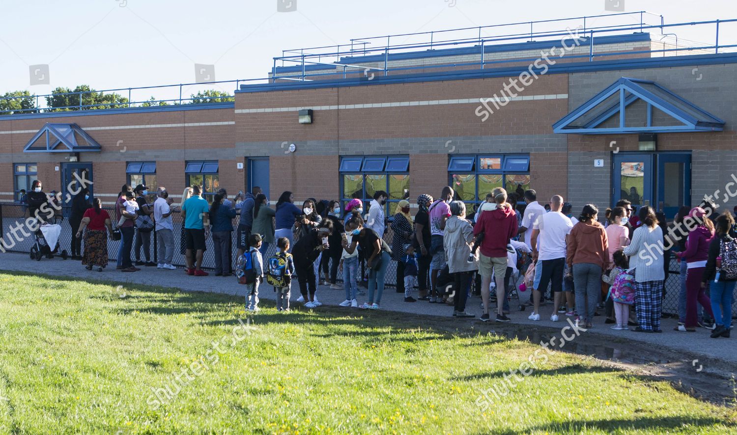 Parents Students Arrive School Mississauga Greater Editorial Stock ...