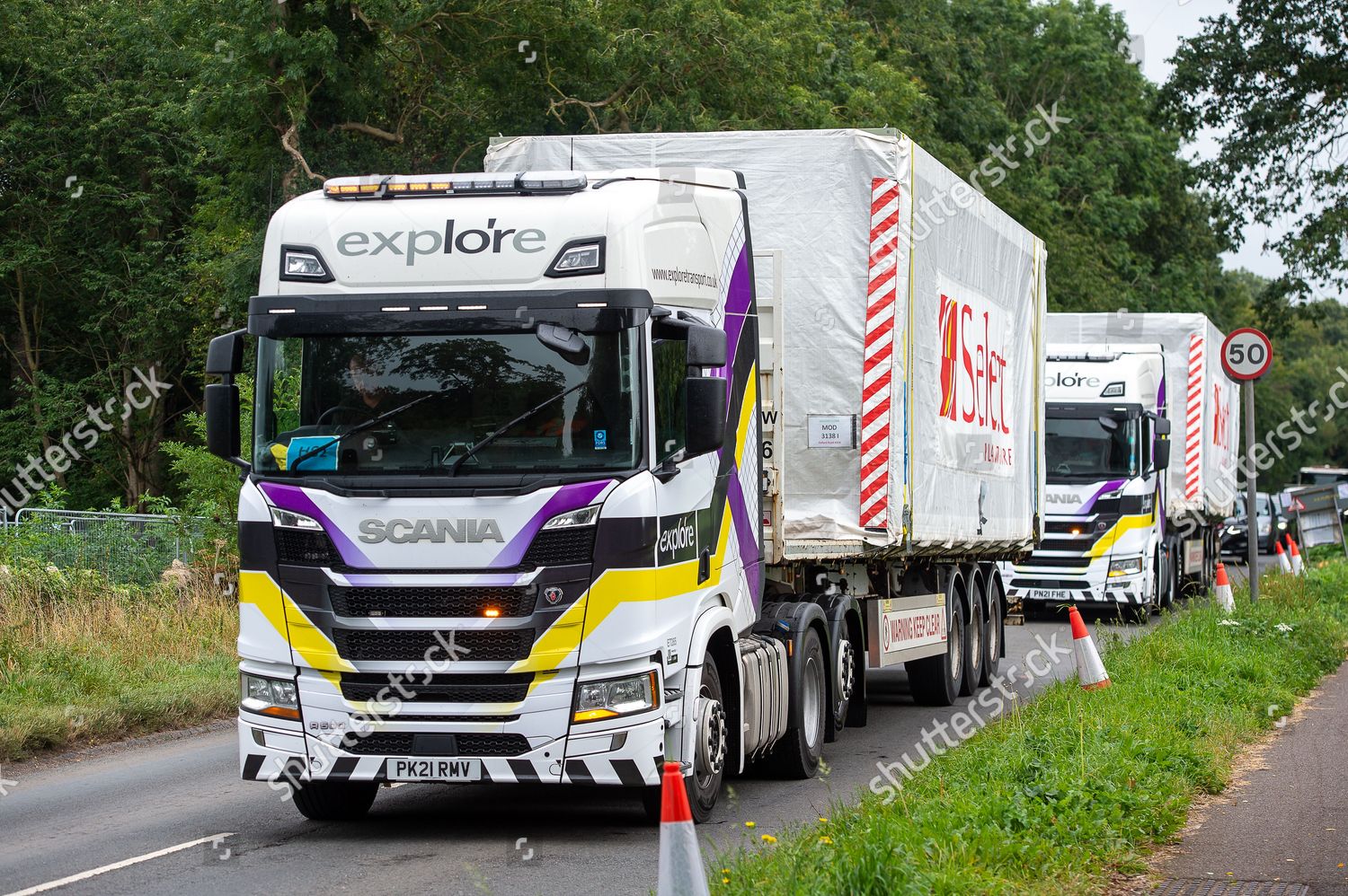 Two Lorries Transporting Temporary Offices Arriving Editorial Stock ...