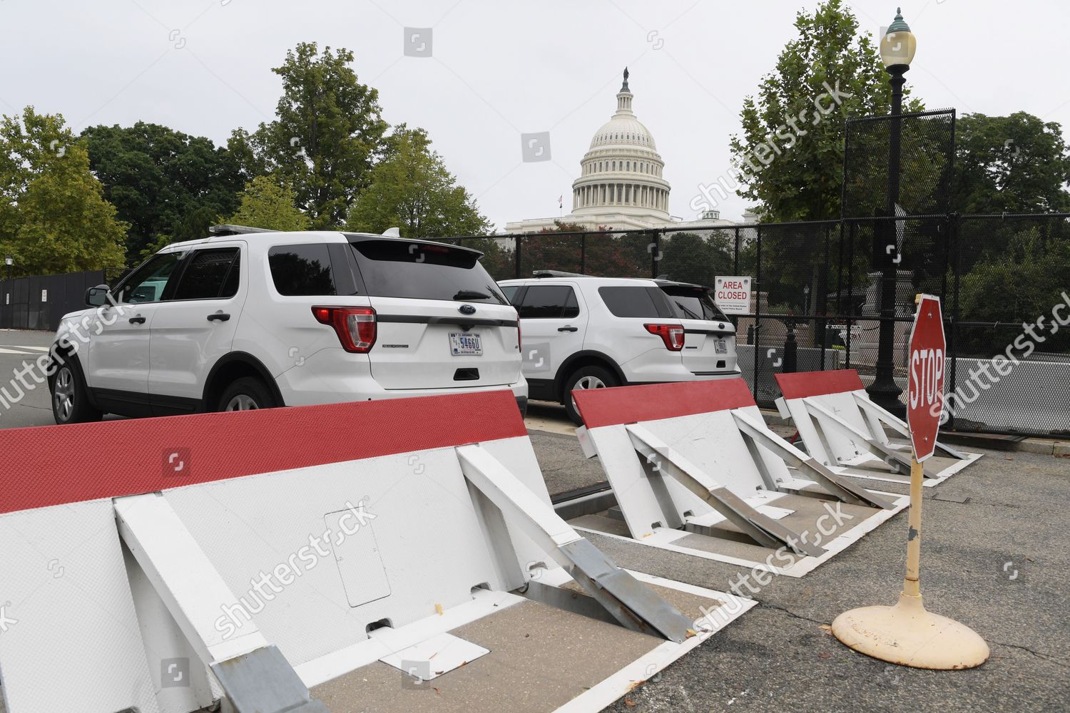 Concrete Barriers Reinstalled Around Us Capitol Editorial Stock Photo ...