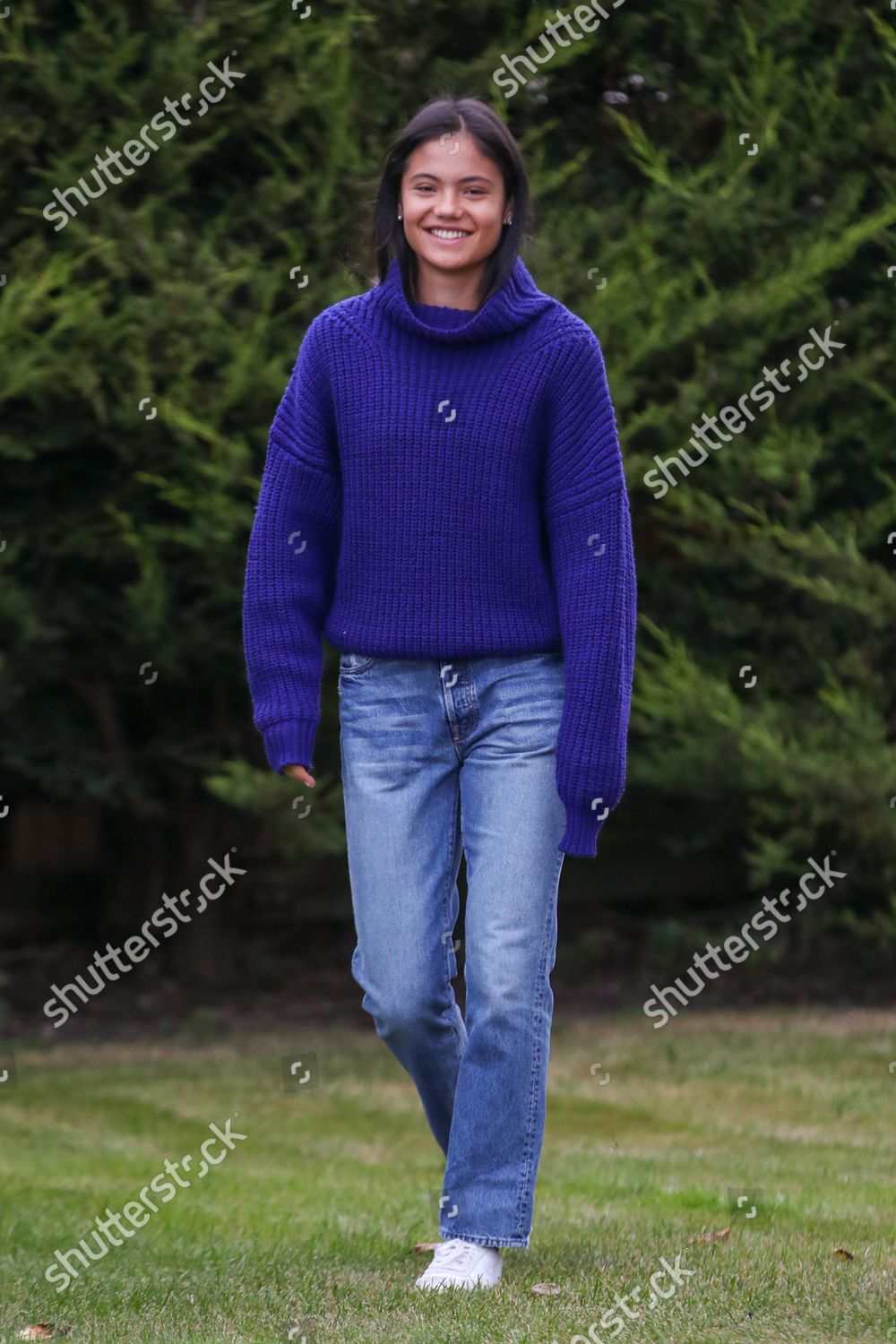 Emma Raducanu Going On Walk Editorial Stock Photo - Stock Image ...