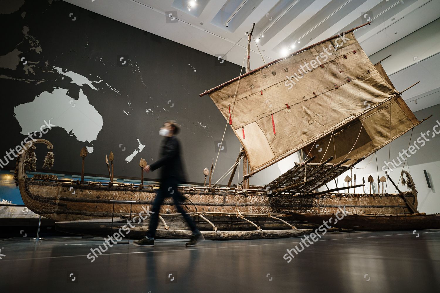 Large Outrigger Boat Island Luf Papua Editorial Stock Photo - Stock ...