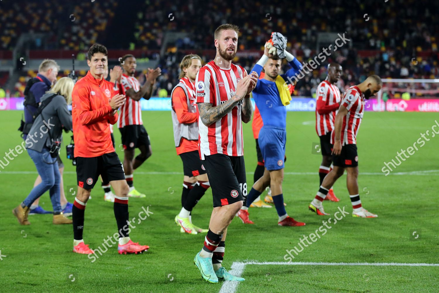 Brentford Captain Pontus Jansson Applauds Home Editorial Stock Photo - Stock Image | Shutterstock