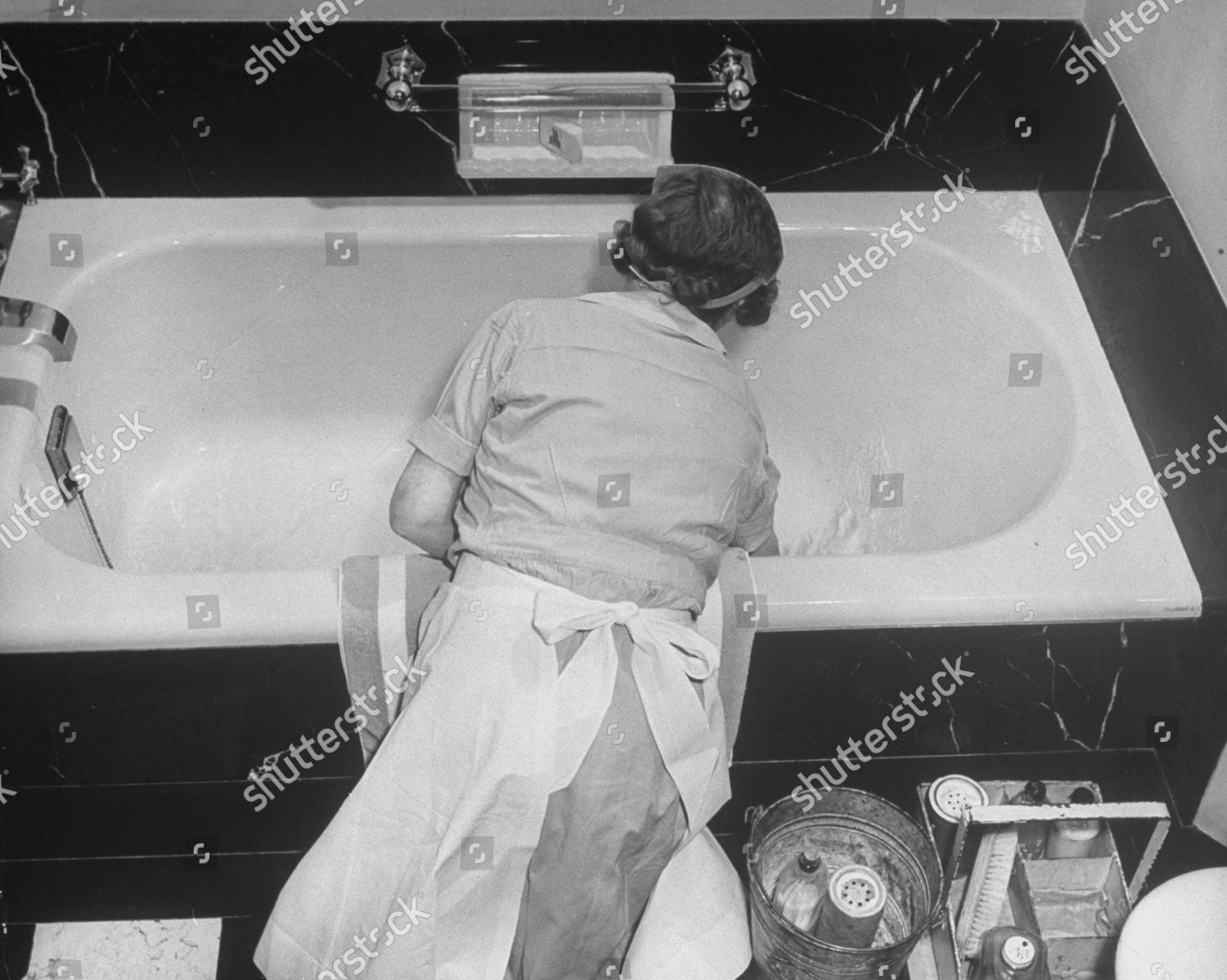 Maid Scrubbing Bathtub Room Waldorf Astoria Editorial Stock Photo ...