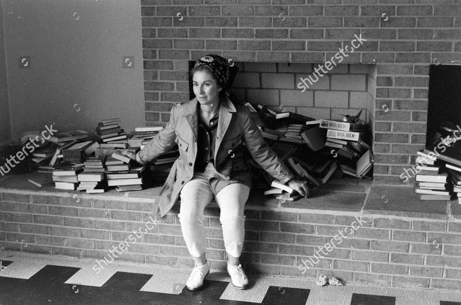 Scott Carpenters Wife Rene Carpenter Sitting Editorial Stock Photo ...
