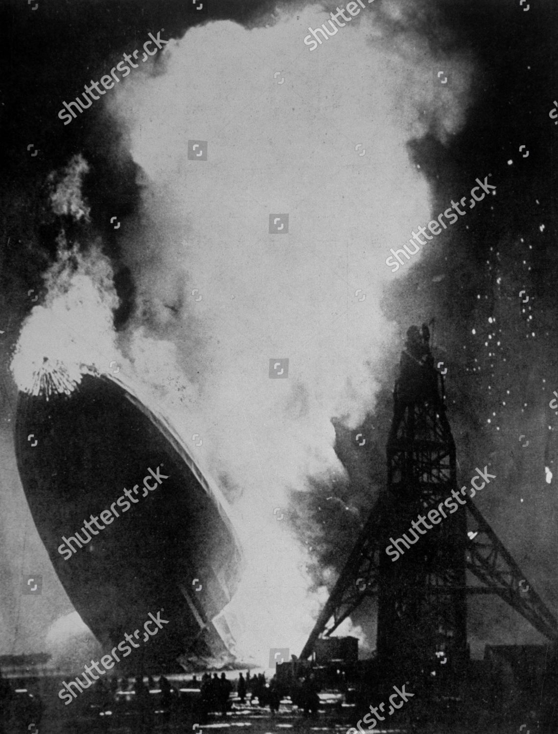 Burning Wreckage Hindenburg Lz 129 Hydrogen Editorial Stock Photo ...
