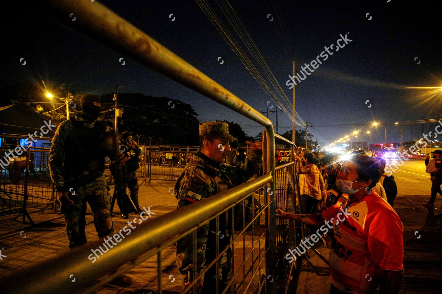 Ecuadorian Soldiers Stand Guard Outside Litoral Editorial Stock Photo ...
