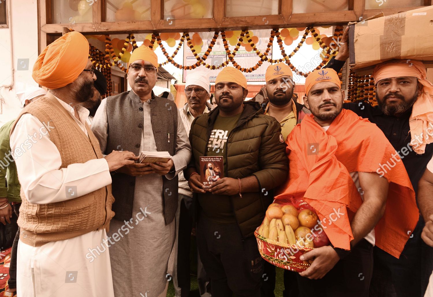 Members Sanyukt Hindu Sangharsh Samiti Distribute Editorial Stock Photo ...