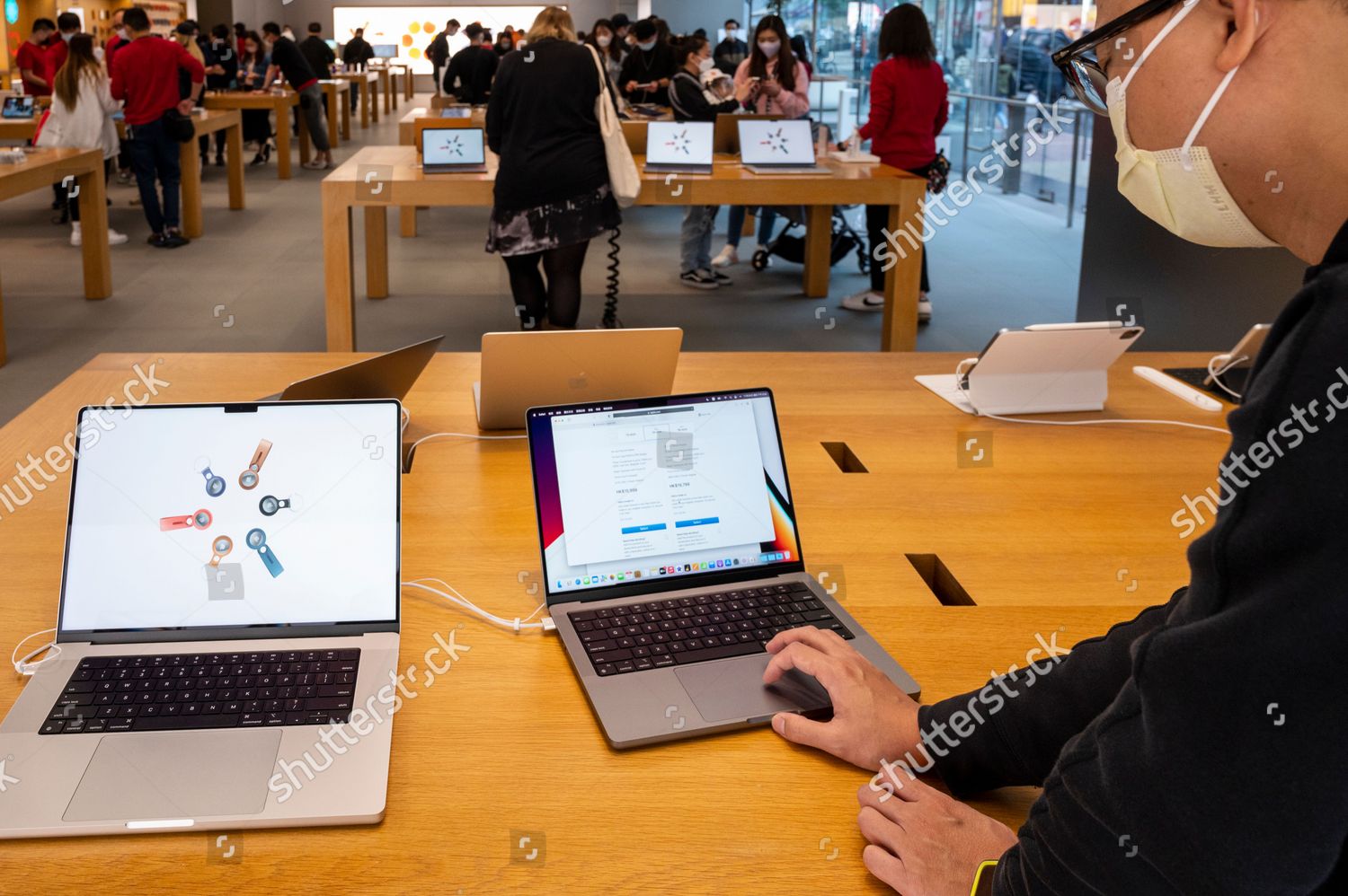 Apple Employee Uses Macbook Pro Laptop Editorial Stock Photo - Stock ...