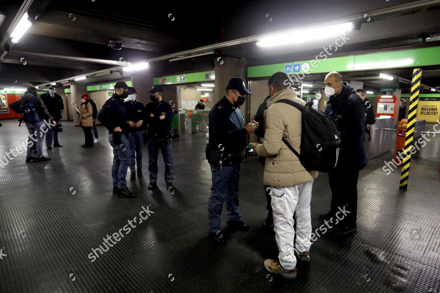 Italian Police Check Qr Code Confirming Editorial Stock Photo - Stock ...
