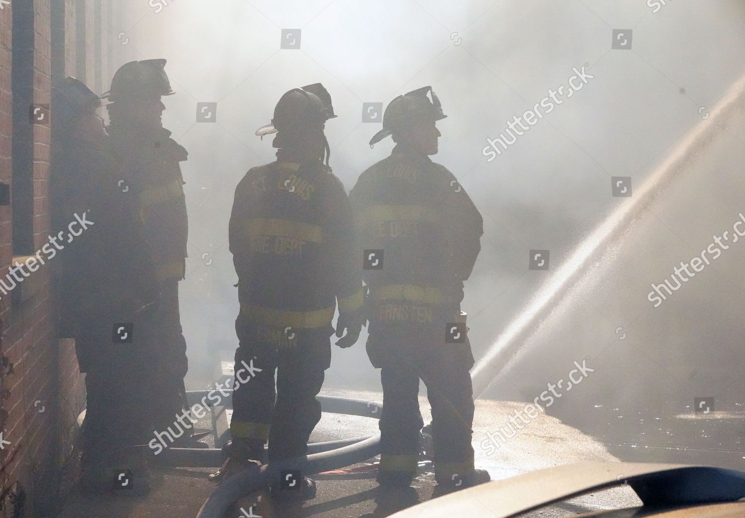 St Louis Firefighters Man Hose Stream Editorial Stock Photo - Stock ...