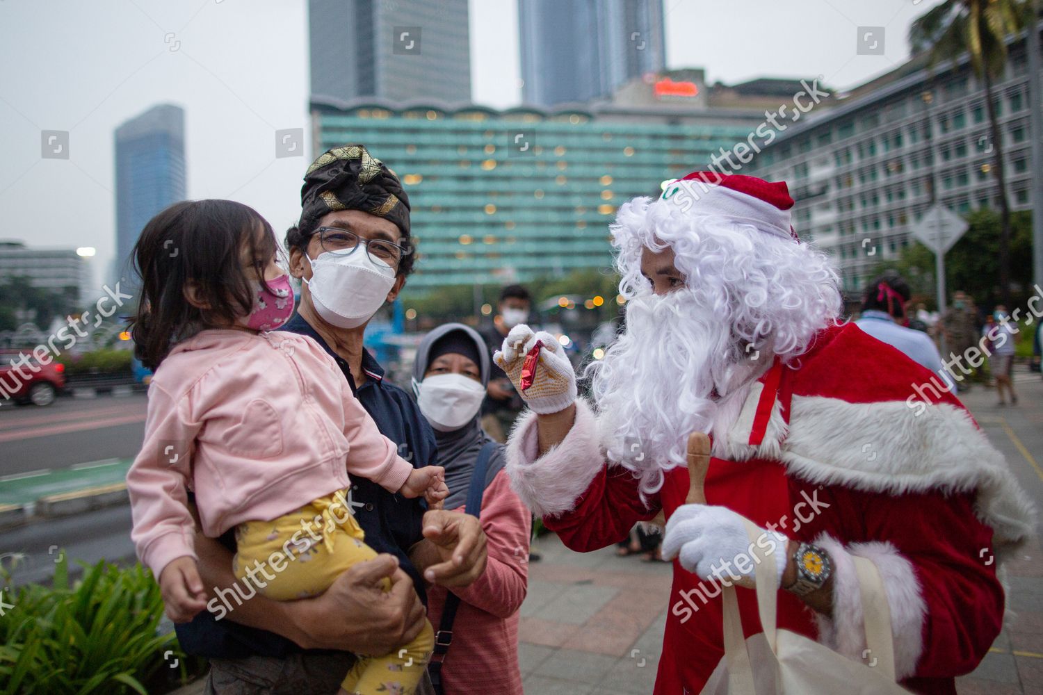 Man Dressed Santa Claus Talks Muslim Editorial Stock Photo - Stock ...