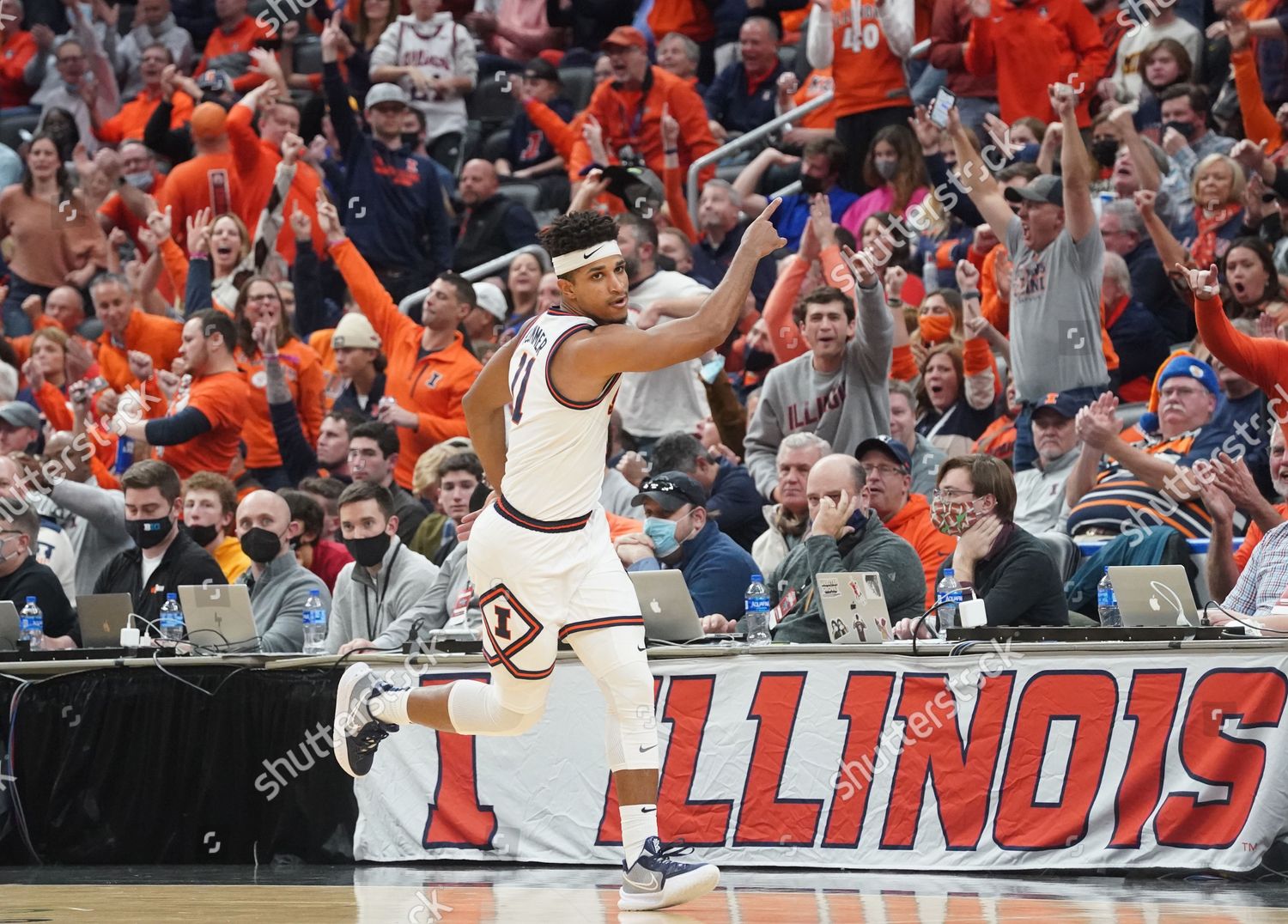 Illinois Alfonso Plummer Points Fans After Editorial Stock Photo ...