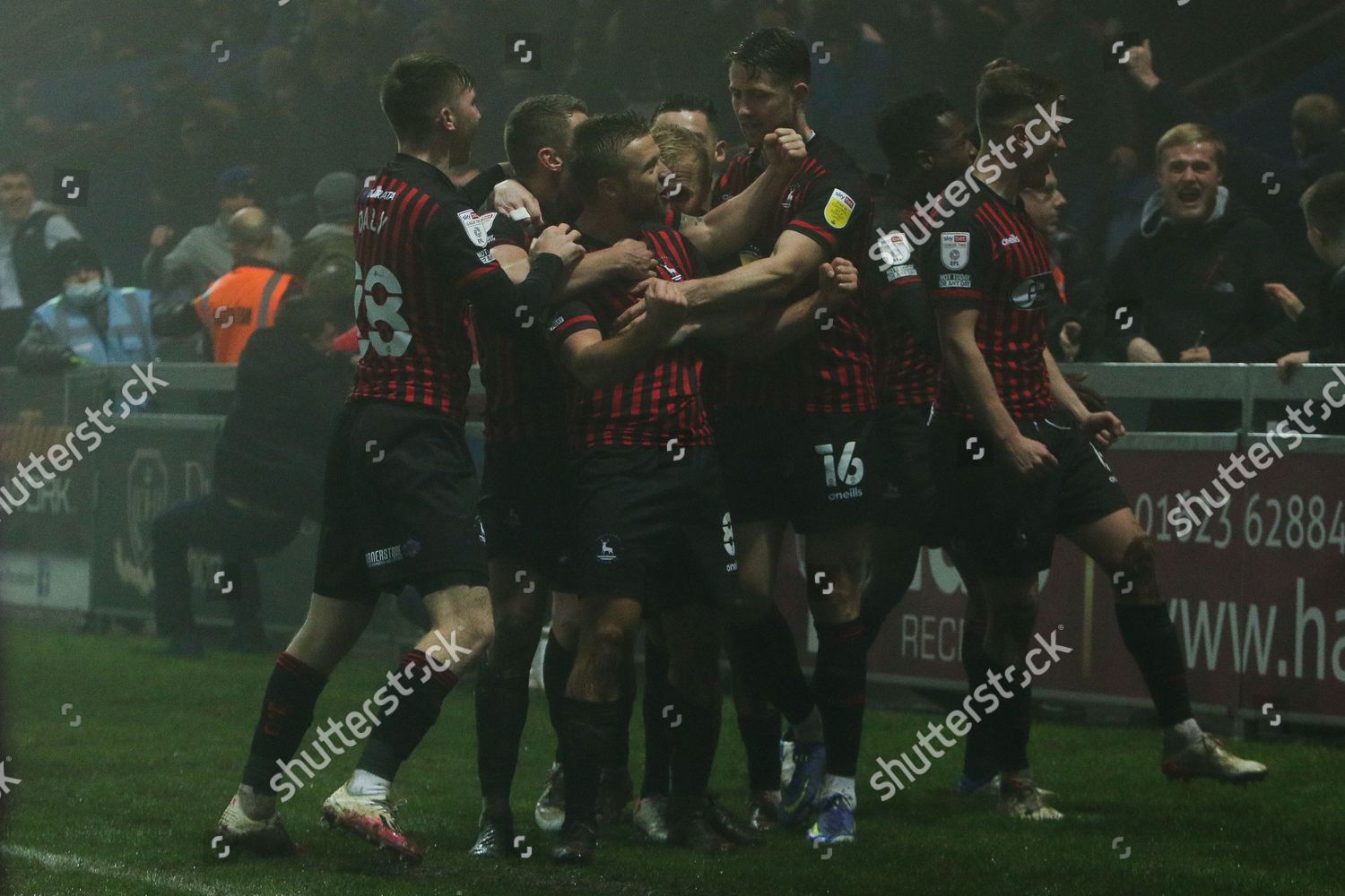 Nicky Featherstone Hartlepool United Celebrates Teammates Editorial ...