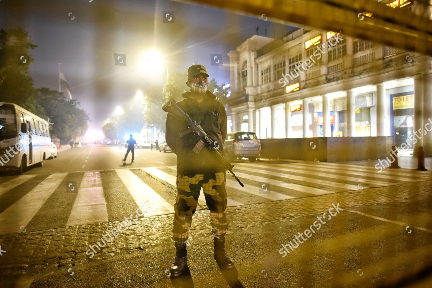 Security Personnel Install Guard Barricades Enforce Editorial Stock ...