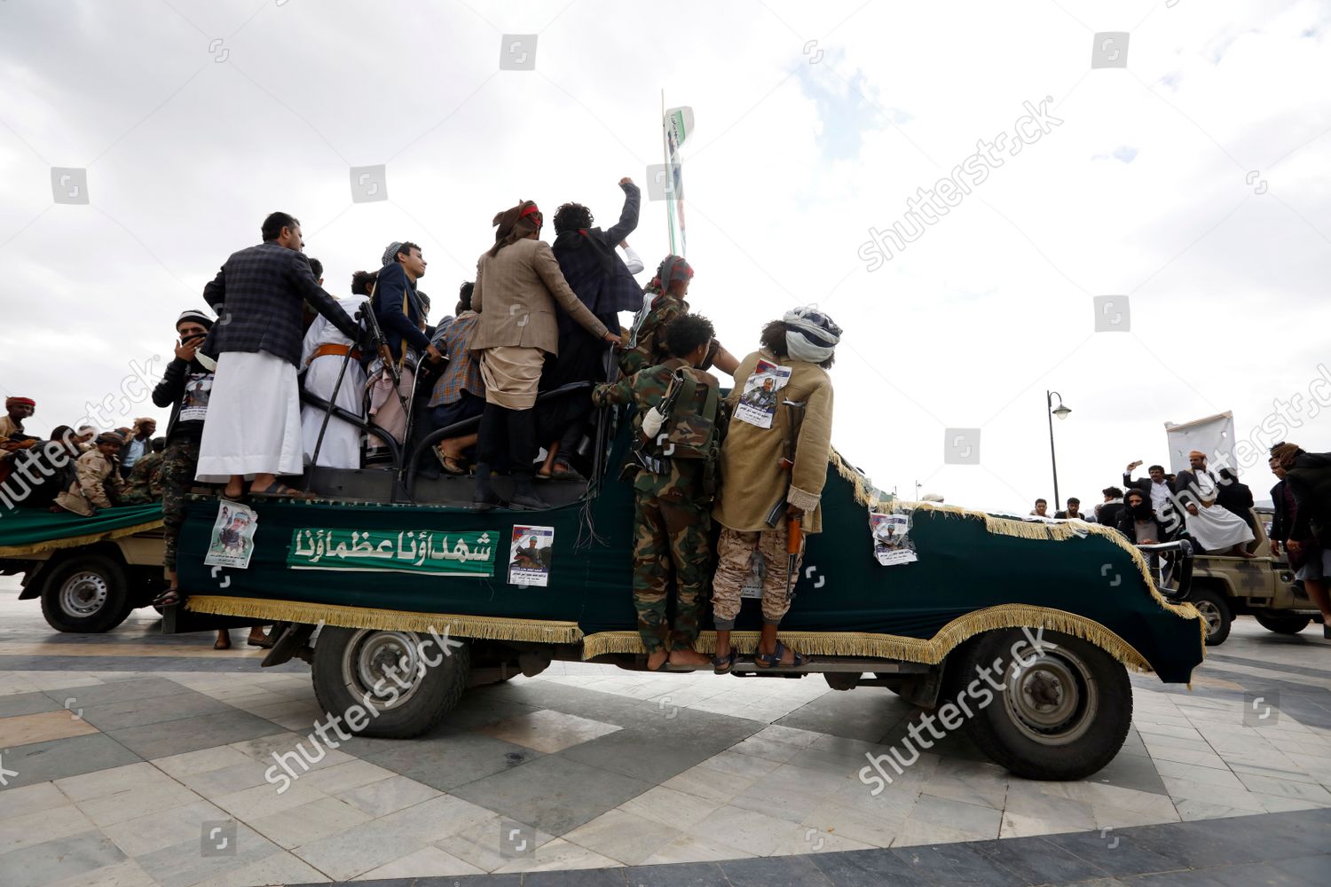 Armed Houthi Supporters Ride Vehicles Carrying Editorial Stock Photo ...