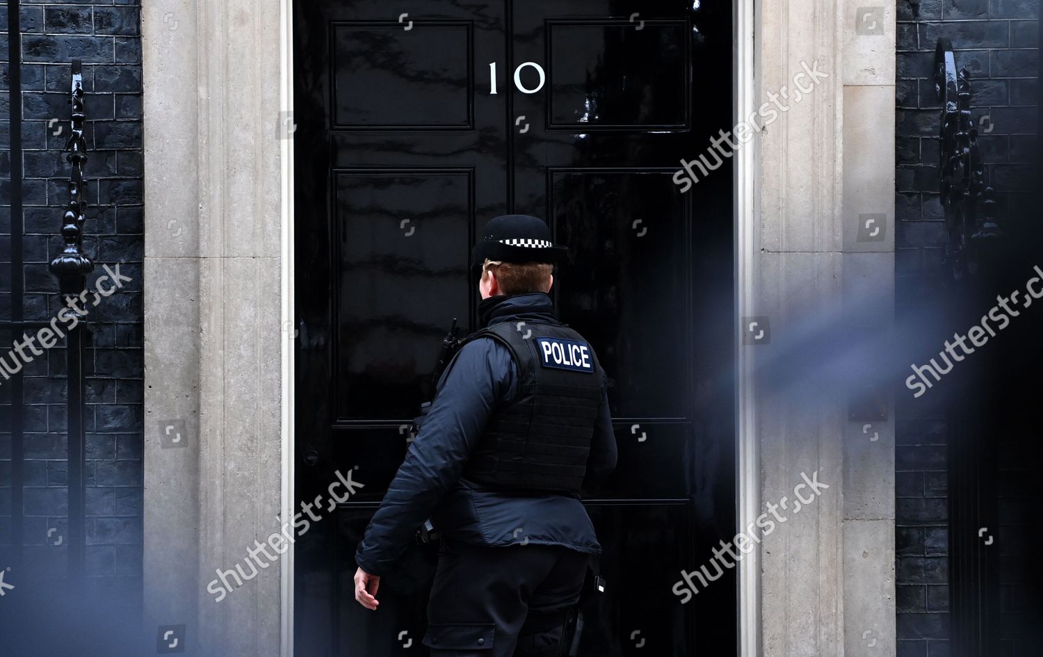 Police Officer Door Ten Downing Street Editorial Stock Photo - Stock ...