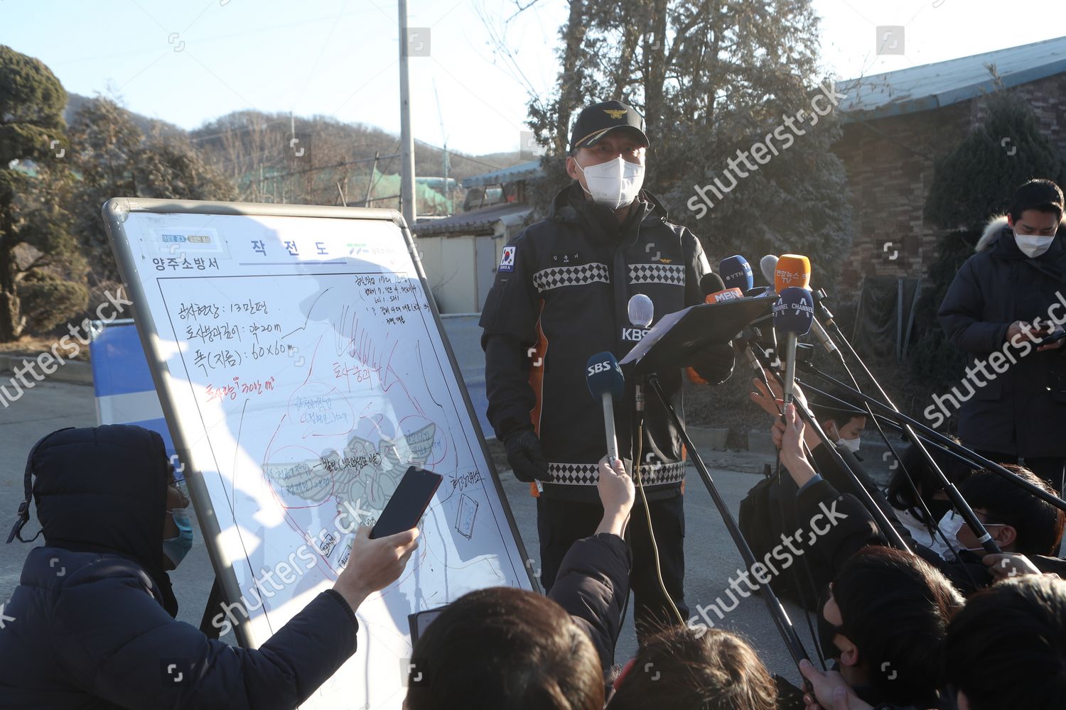 Firefighter Gives Briefing On Landslide Incident Editorial Stock Photo ...