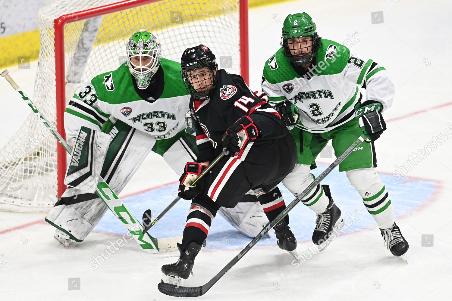 North Dakota Fighting Hawks Goaltender Zach Editorial Stock Photo - Stock Image | Shutterstock