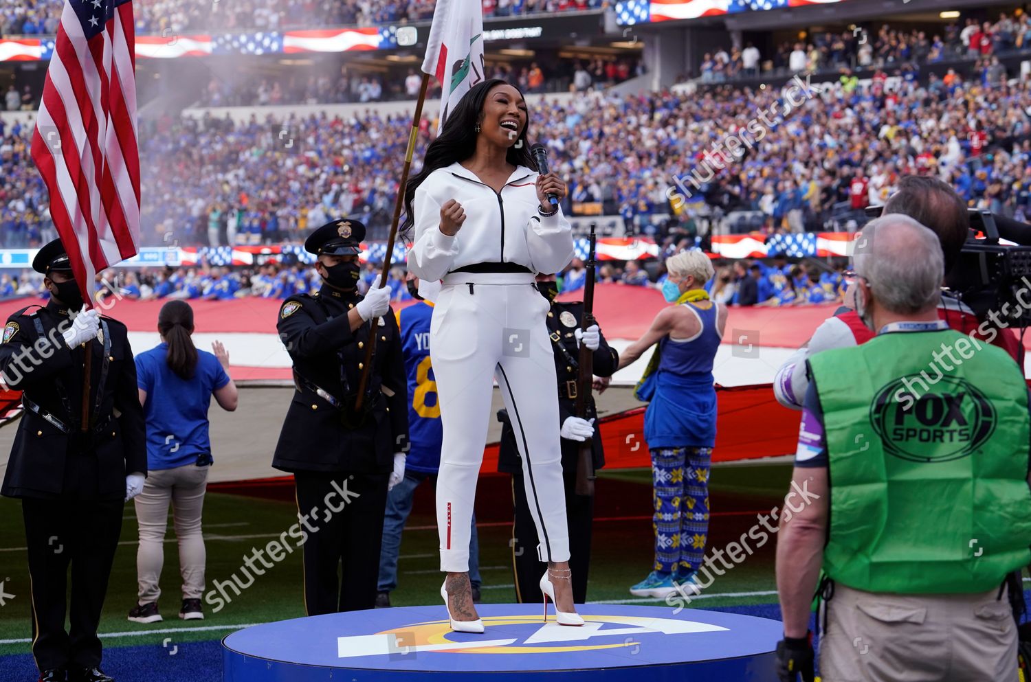 Brandy Sings National Anthem Nfc Championship Editorial Stock Photo ...