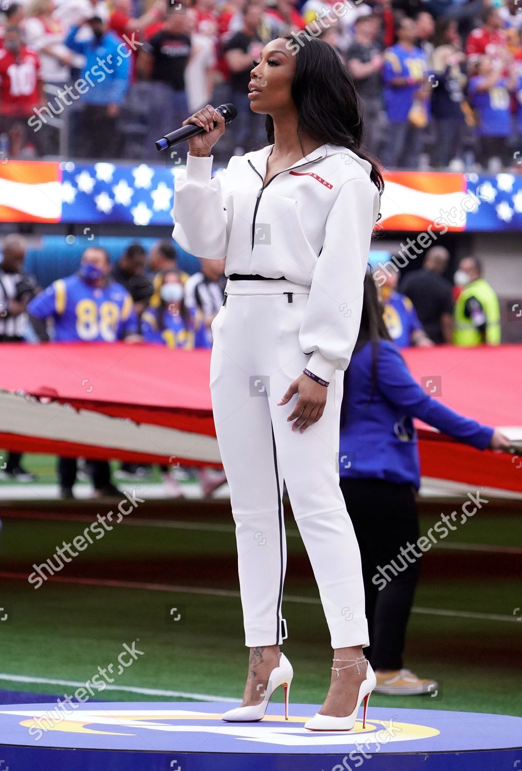 Brandy Sings National Anthem Nfc Championship Editorial Stock Photo ...