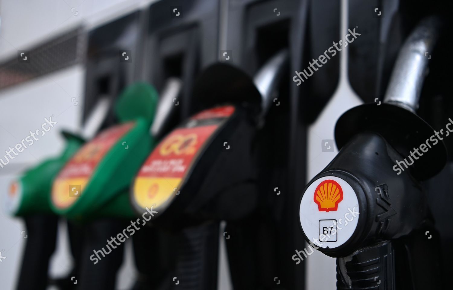 Shell Pumps Seen Petrol Station London Editorial Stock Photo - Stock ...