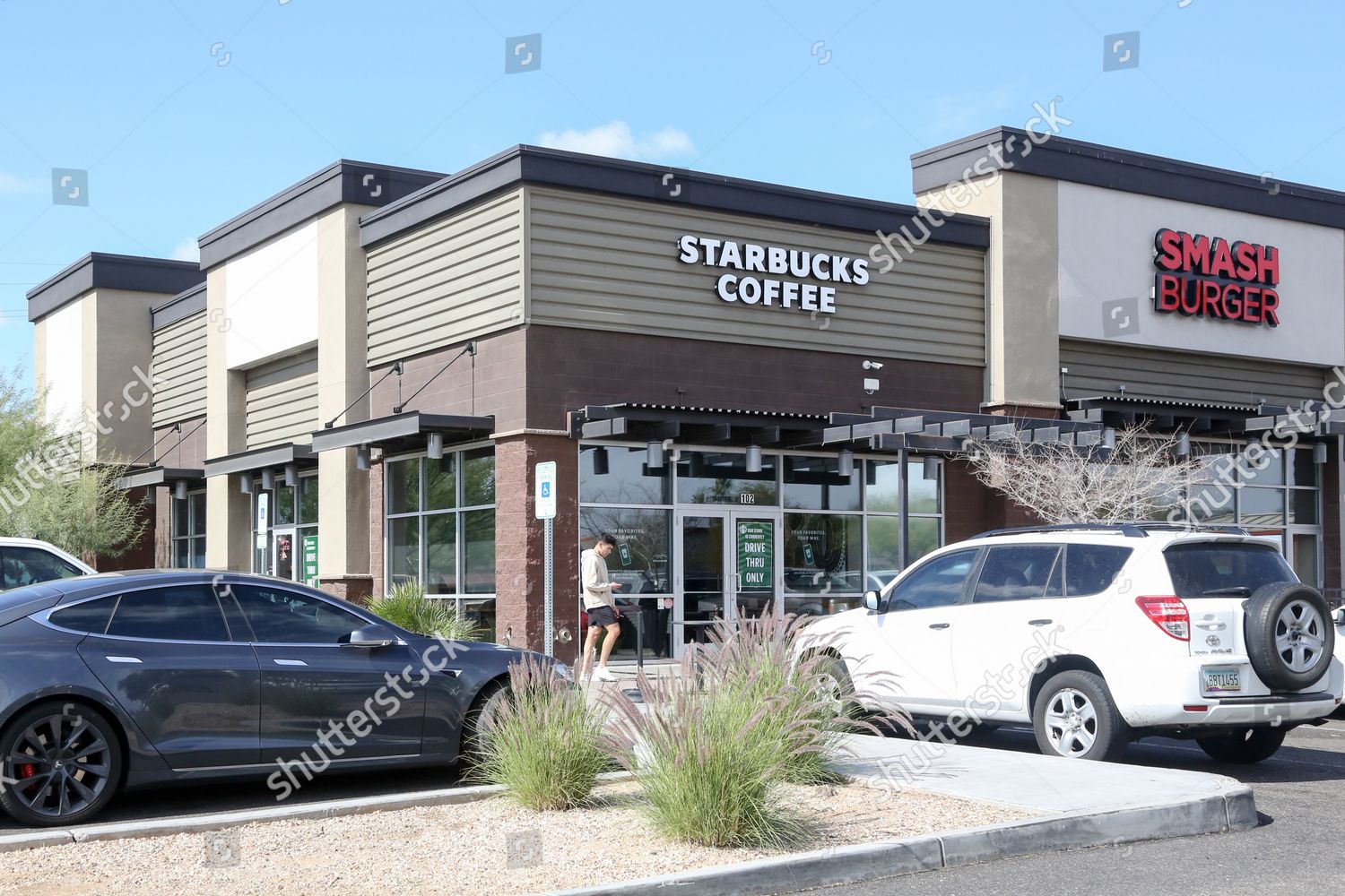 This Starbucks Location On Corner Power Editorial Stock Photo - Stock ...
