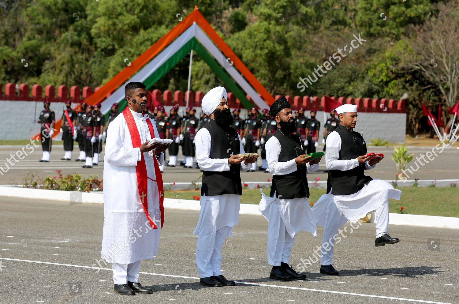 HINDU MUSLIM CHRISTIAN SIKH RELIGIOUS PEOPLE Editorial Stock Photo ...
