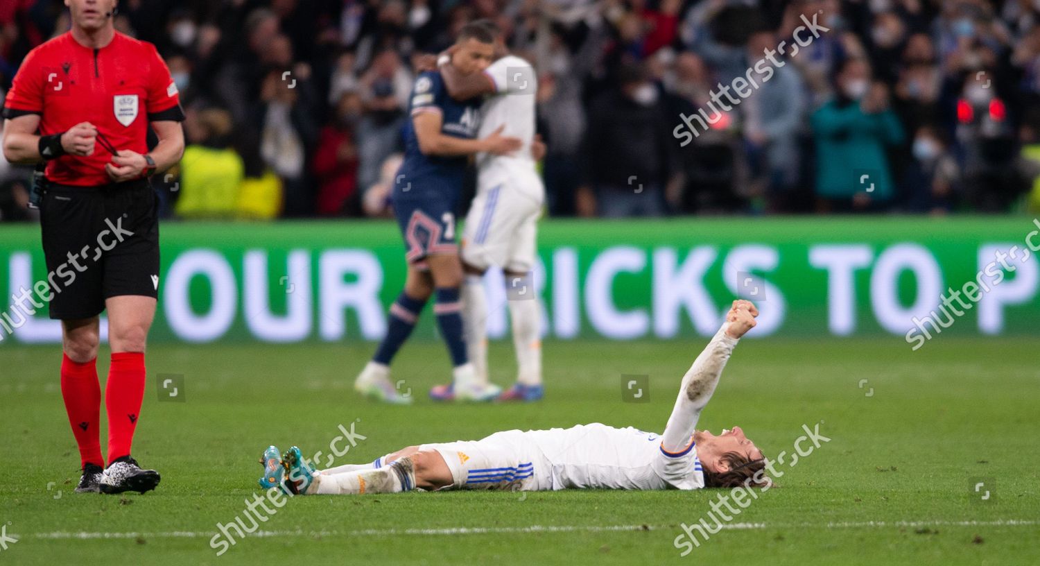 Luka Modric Madrid Euphoric Celebrating Victory Editorial Stock Photo ...