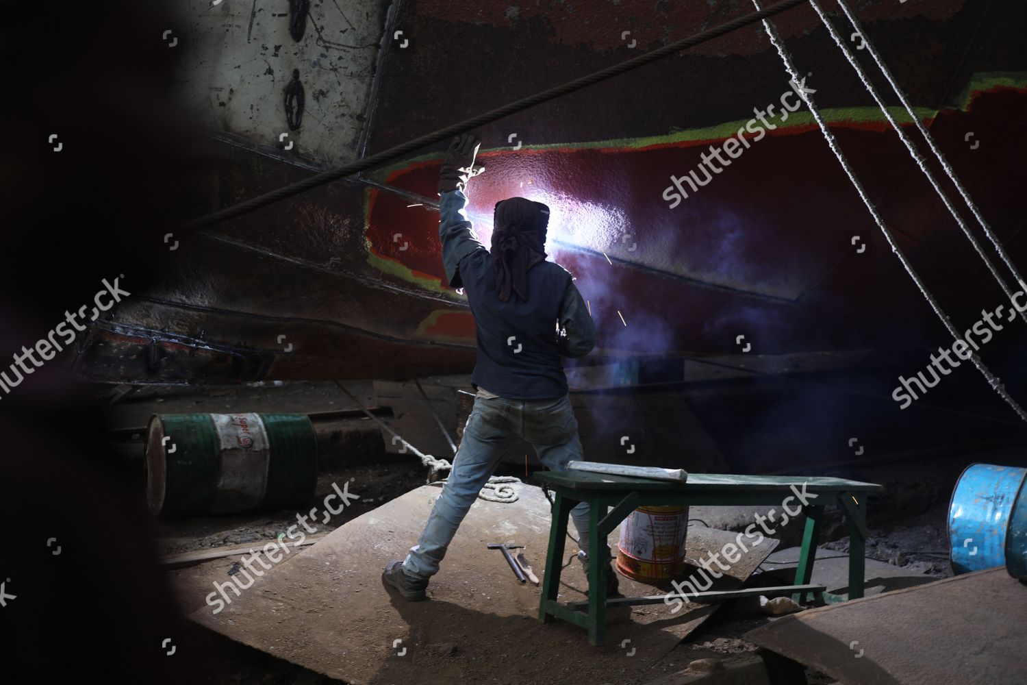 Laborer Works Shipyard On Bank Buriganga Editorial Stock Photo - Stock ...